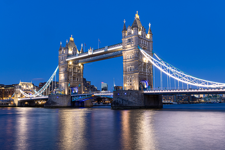 London evening workshop around Tower Bridge with Steve Hedges in ...