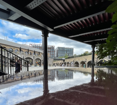 Smartphone Safari around Coal Drops Yard - Ian Hardacre