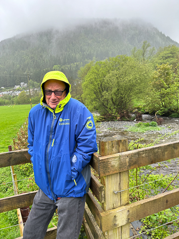 dinas-08may23-cold - Ian Hardacre